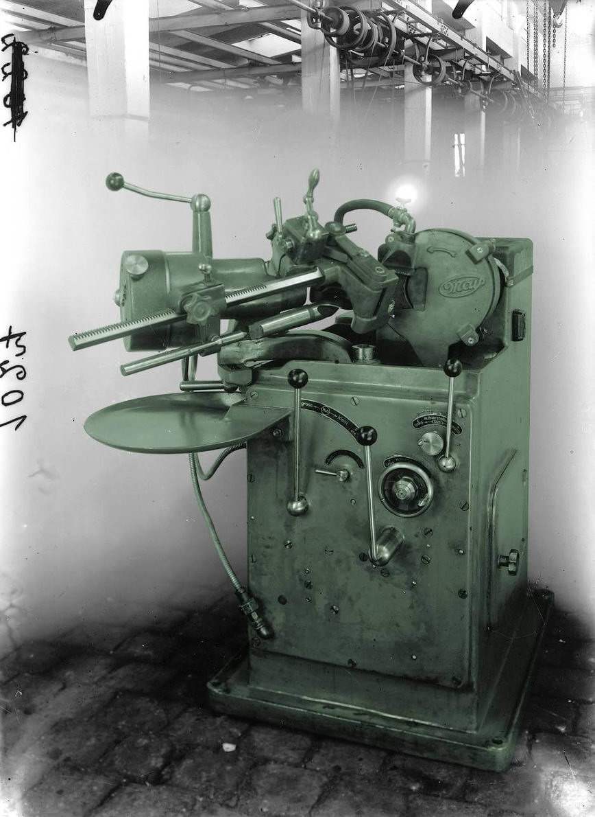 - Thomas Ruff - Phases Magazine