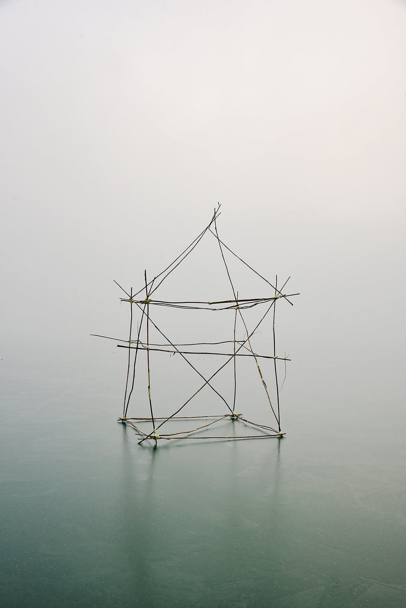 - Roland Voros - Phases Magazine